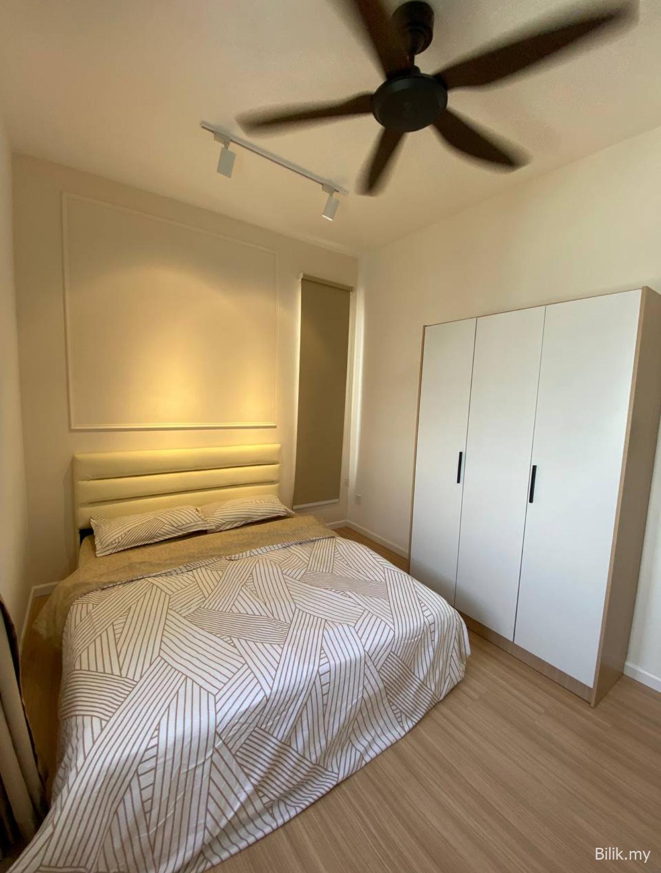 Middle room no partition room - Bilik.my